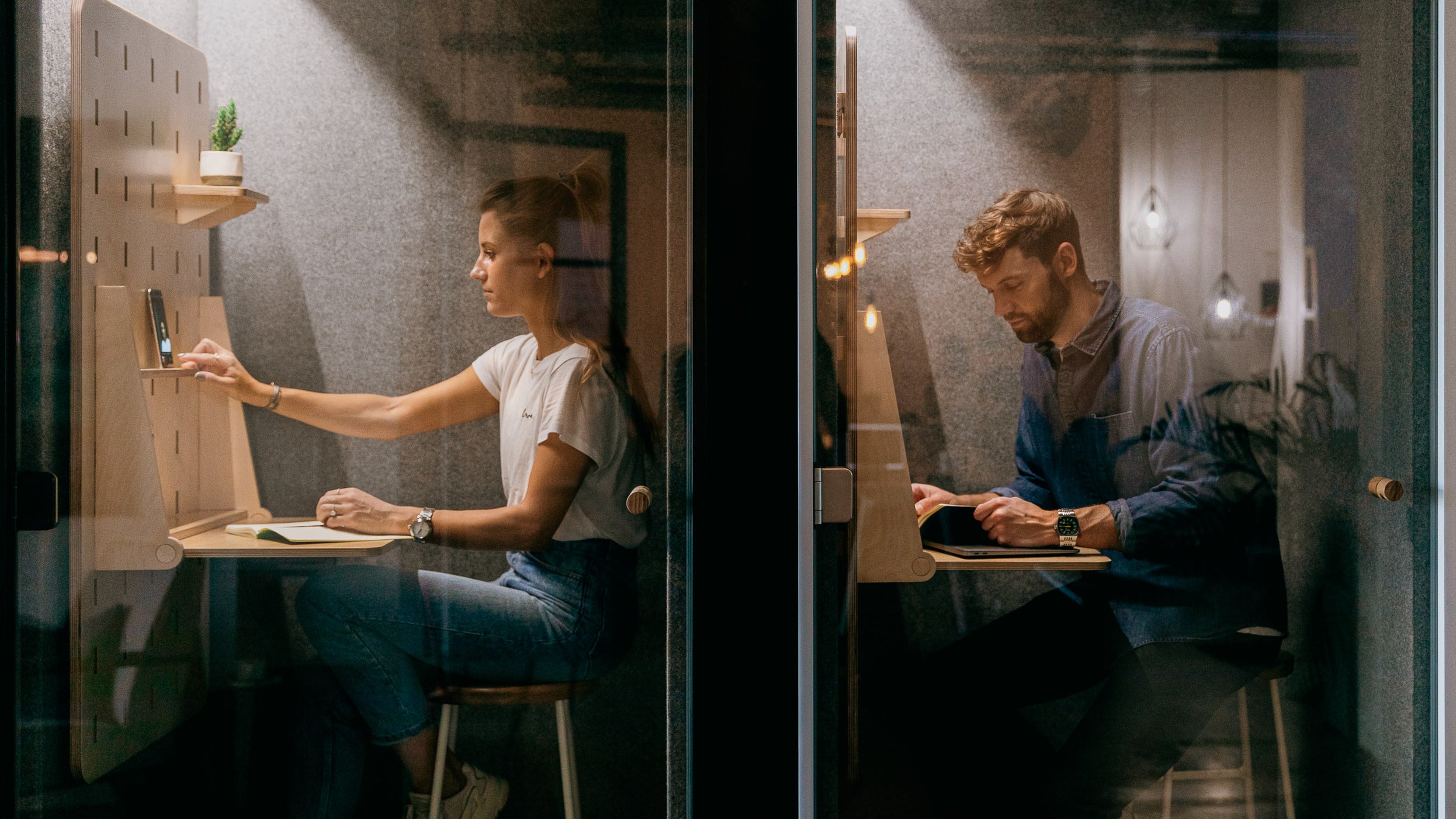 HUUS | Phone and meeting booths