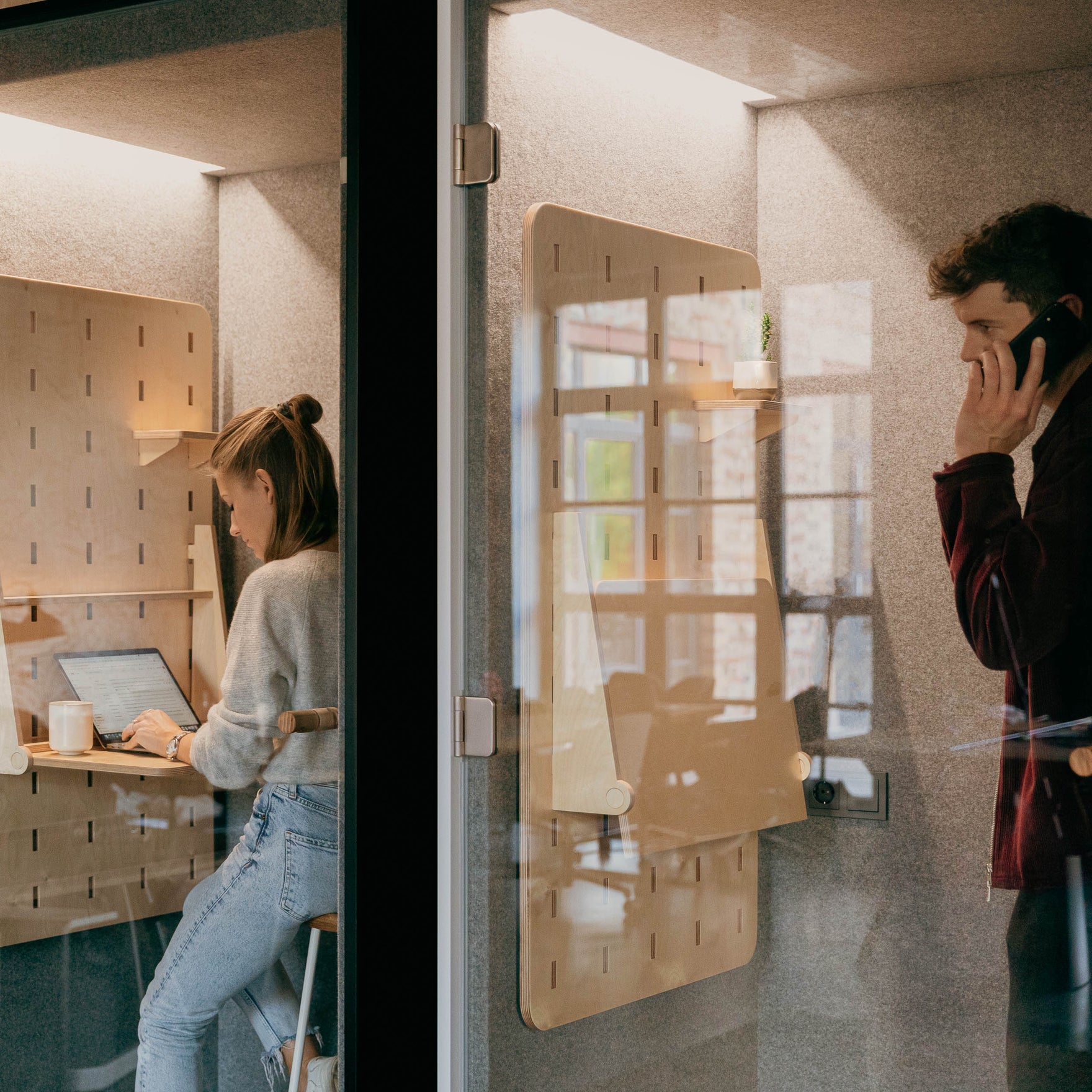 HUUS | Phone and meeting booths